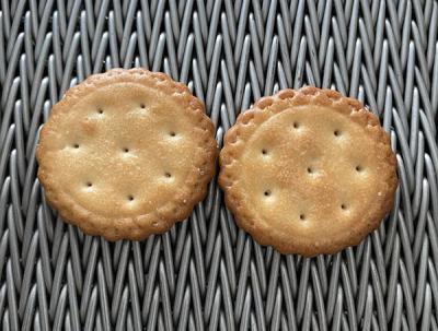 China Flat Rolled Biscuit Baking Heat Resistant Metal Compound Balanced Oven Herringbone Wire Freezer Mesh Conveyor Belt for sale