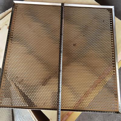 China Custom Size 304 Stainless Steel Perforated Metal Mesh Flat Sheet Trays For Oven Baking for sale