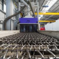 China Wire Mesh Conveyor Belt chain driven metal mesh belt with conventional weave offering unobstructed openings for product transfer for sale