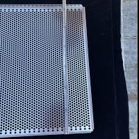 China Food Grade Metal 60x40 600X800 Aluminium Baking Sheet Pan Bakery 304 Stainless Steel Wire Mesh Perforated Drying Tray for Oven for sale