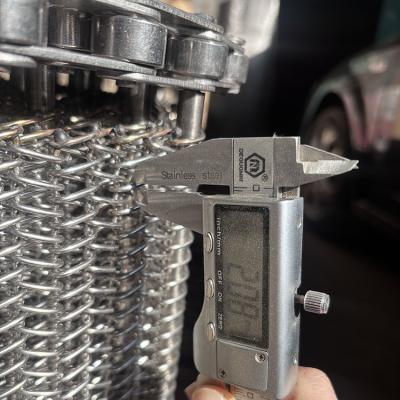 China 304 Stainless Steel Drying Oven Mesh Conveyor Belt Anti Corrosion Balanced Weave Wire Belt for sale