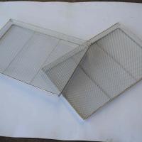 China Vegetable Dehydration Drying Wire Mesh Tray 304 Food Grade 10-15mm Hole Custom Size for sale