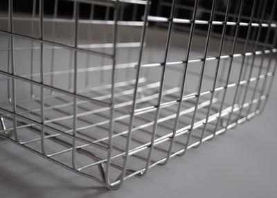 China Wire Mesh Strainer Disinfection Stackable Wire Baskets Food Grade Metal for sale