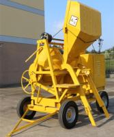 China 4 Wheel 350L Concrete Mixer 3KW Self Loading Convenient Mobile Concrete Mixer for sale