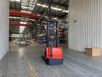 China Warehouse Automatic Stacker 1 Ton 1.2 Ton 1.5 Ton Electric Pallet Stacker With 3m 3.5m Lifting Height for sale