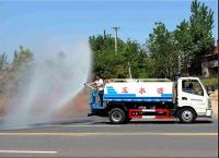 China 4 Ton 4000 Liters HOWO Water Tank Truck 4m3 Construction Sprinkler for sale