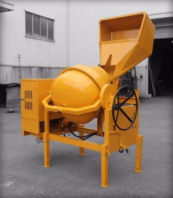 China BL 500 Mobile Concrete Mixer 186F Diesel Engine 500L Drum Capacity Cement Mixer Truck for sale