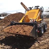 China 17.15kw Walk Behind Skid Steer Loader With Lawn Aerator Attachments for sale