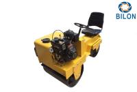 China 6HP 700kg Ride On Vibratory Road Roller Double Drum 15L Water Tank for sale