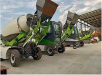 China 116HP 85kw 3m³ Self Loading Concrete Mixer Truck 4WD 40kph for sale