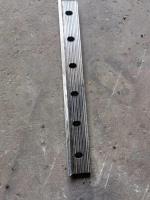China Aluminum 6106-T6 Fish Plate with 6 Holes and Serration for Railway Track Connections - 600 mm Length, 50 kg/m Capacity for sale
