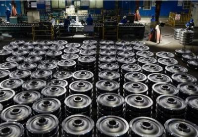 China Heavy Duty Steel Wheels Featuring Heat Treated Steel Construction Ideal for Heavy Load Handling and Industrial Transport for sale