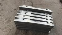 China Plate Upper Tungsten Carbide Plated – Forged 16Mn Wear-Resistant Plate with Brazed Tungsten Carbide Blocks for sale