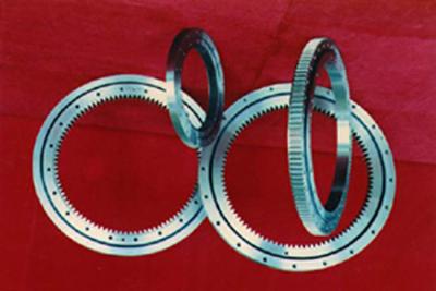 China Resilient Rail Car Wheel 550mm Tread Diameter UIC AAR Standard Forged Railway Tire for sale