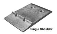 China Single Shoulder Tie Plates for 56-100lb Rails with 1:40 Incline and 26mm Holes for Railroad Construction for sale