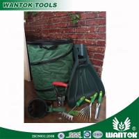 China Plastic Leaf Scoops and Hand-Held Rake Set Perfect for Leaf Cleaning Tine Length 3in for sale