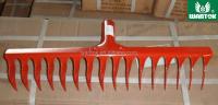 China Effortless Yard Maintenance with Durable Garden Rake and Twisted Teeth Design for sale