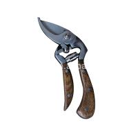 China Customized Support Forged Oak Wood Handle Classic Garden Bypass Pruner for Finishing for sale