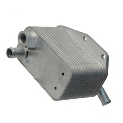 China SQCS Car Engine Oil Cooler 30757620 For VOLVO Xc60 2010 XC90 S60 S80 V60 V70  XC70 OE  LR001426 30757620 Oil Cooler for sale