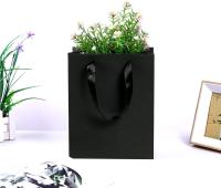 China Black Paper Gift Bags With Handles Laminated Digital Printed Party Shopping Birthday Wedding Custom Logo for sale