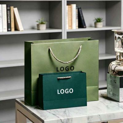 China High-End Luxury Jewelry Gift Packaging Bags With Custom Logo Printing And Handbag Paper Bag Options for sale