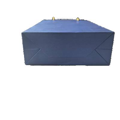 China Christmas Kraft Paper Gift Bags With Holiday Gift Bags And Crafts Durable Craft Paper Materials for sale