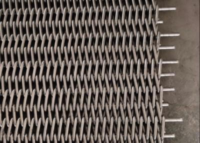 China Biscuit Baking Mesh Type Conveyor Belt Carbon Steel Compound Balanced Weave for sale