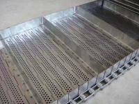 China Perforated Plate Conveyor Belt High Carbon Steel 300-2000mm Width with Protection Baffles for sale