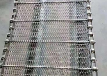 China Lightweight Stainless Steel Spiral Mesh Belt 1-3mm Wire for Fruit Vegetable Cleaning for sale