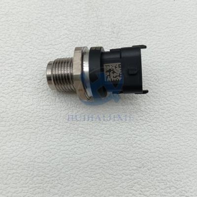 China 0281002937 Common Rail Pressure Sensor for VOLVO EC210 Fuel Pressure Sensor for sale