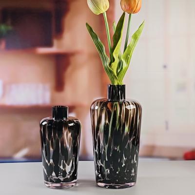 China Handmade Amber Glass Vase Modern Unique Vase For Table Centerpiece Decorative Flower Vases For Home Office Wedding(S Size) for sale