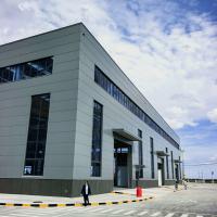 China Corrosion Resistant Prefab Steel Building Anti Rust Galvanized Frame for Coastal Warehouse for sale