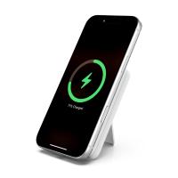 China Trending 10000mah Built In Cable Power Bank,Magnetic wireless power bank 15W for phones and smart watch for sale