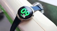 China HS40 OEM Multifunction Smart Watch Digital Sports High Resolution TWS 2 In1 for sale