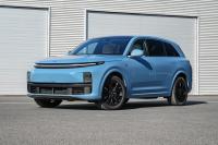 China LEADING IDEAL L7 Hybrid Luxury SUV 5050mm Length 1100km Range Electric 4WD 5.3s Acceleration for sale