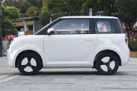 China CHANGAN LUMIN Mini Electric Car 27.99 kWh Battery 301 km Range Urban EV 3270 mm Length for sale