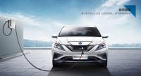 China Dong Feng S50 EV Electric Taxi 415-450km Range 120kW Motor 0.5 Hour Fast Charging for sale