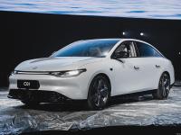 China Leapmotor C01 Electric Sedan 5050mm Length with 525-717km Range and 200-400kW Power Options for sale