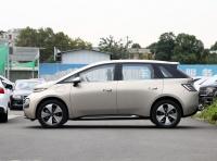China Baojun Cloud EV Hatchback Electric Car with 360-460km Range and 100kW Motor Power for sale