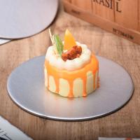 China Direct Exquisite Food Grade Circle Cardboard Cake Paper Boards Round Silver Base Tray for sale