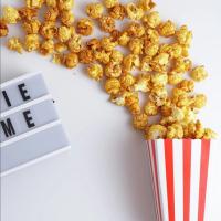China Customized Snack Popcorn Potato Chip Bags and Chips Candy Bread Boxes for Cinema Takeout for sale