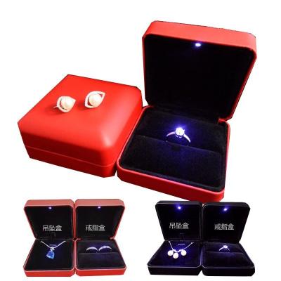 China 2015 unique design made in china luxury PU leather LED jewelry box for sale
