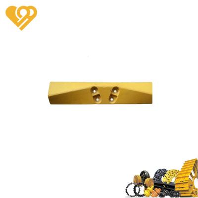 China D50 Swamp Track Shoe Assembly 900mm Width 25MnB Boron Alloy Steel Triple Grouser for Bulldozer Wetland Applications for sale