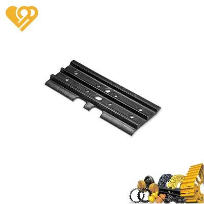 China KM2118 Triple Grouser Track Shoe with 216mm Pitch and 800mm Width for Komatsu PC300 PC350 Excavator Undercarriage for sale