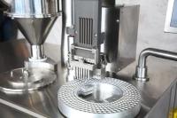 China Pharmaceutical Capsule Filling Machine Size 000 00 Automatic Capsule Machine for sale