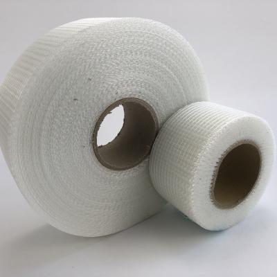 China 60g 8×8 Mesh Self Adhesive Fiberglass , Drywall Joint Tape White for sale