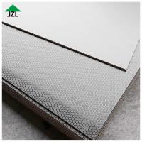 China Hexagon Pattern Birch Eucalyptus Poplar Anti-slip Film Faced Black E1 Waterproof Outdoor Use Veneer Boards Marine Stage Plywood for sale