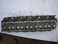 China Mitsubishi 6D17 Engine Cylinder Head Spare Parts With Copper Bushing for sale