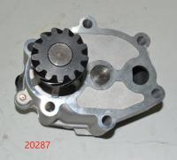 China Nissan FE6T 15010-Z5512 Oil Pump for Truck for sale