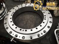 China Gearless/Internal Gear Slewing Bearing 010.20.800 / 010.25.800 Earthmoving Machinery worm gear for sale